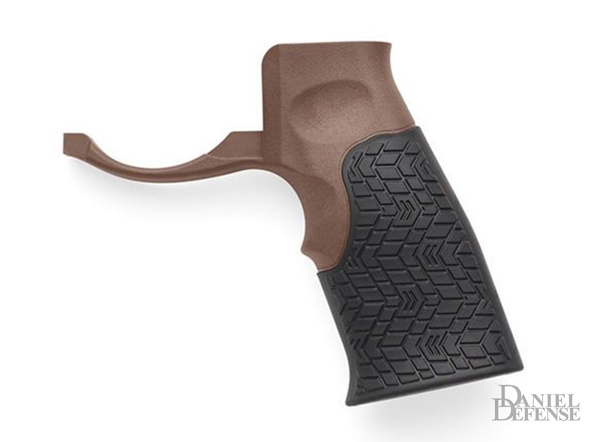 Daniel Defense Collapsible Buttstock, Pistol Grip & Vertical Foregrip ...