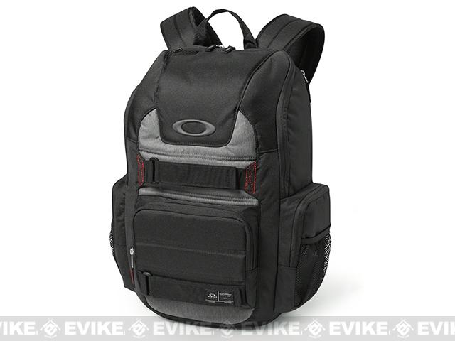 Oakley Enduro 25 Liter Backpack - Jet Black | Evike.com