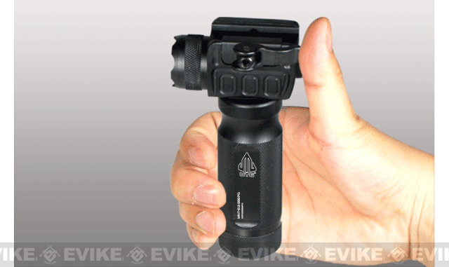UTG Combat Ops Compact Aluminum Grip Light w/ QD Mount - 150 Lumens ...
