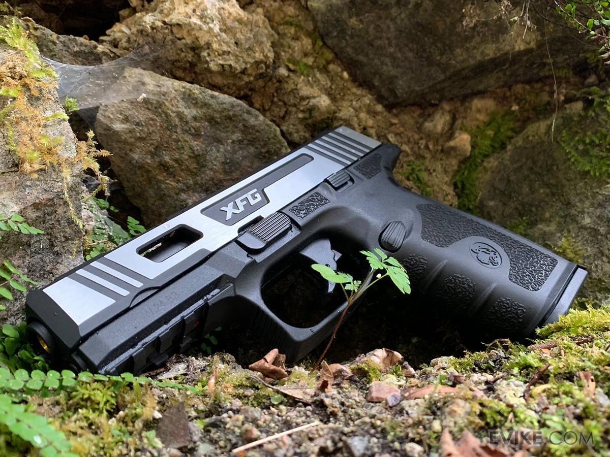 ICS BLE-XFG Ambidextrous Airsoft Gas Blowback Pistol (Color: Hairline ...