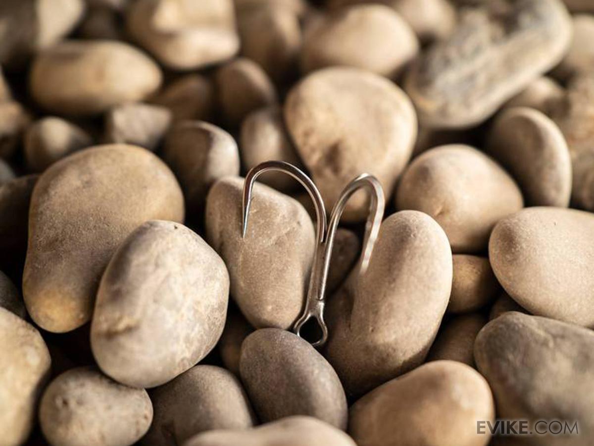 Mustad 5X Strong JAW-LOK In-line Treble Fishing Hook (Size: 5/0), MORE ...