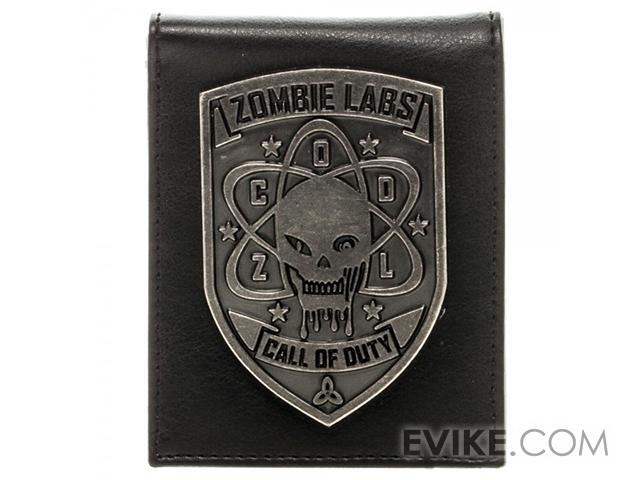 Call of Duty: Black Ops Zombie Lab Metal Badge Bi-Fold Wallet - Black ...