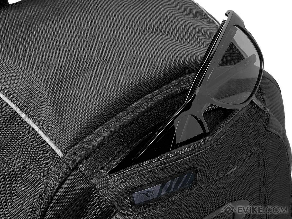 Oakley Enduro 25L 3.0 Backpack (Color: Blackout), Tactical Gear/Apparel ...