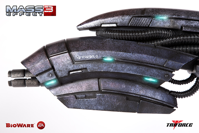 z TriForce Limited Edition Mass Effect 3: Geth Pulse Rifle Full Scale ...