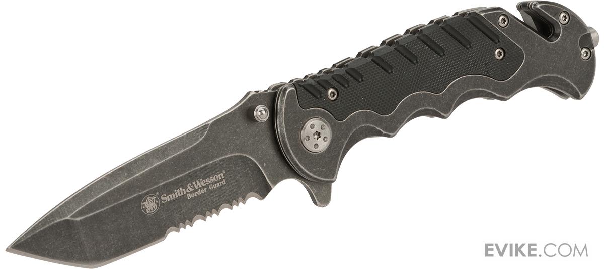 Smith and Wesson Border Guard Semi Serrated Blade Liner Lock Knife ...